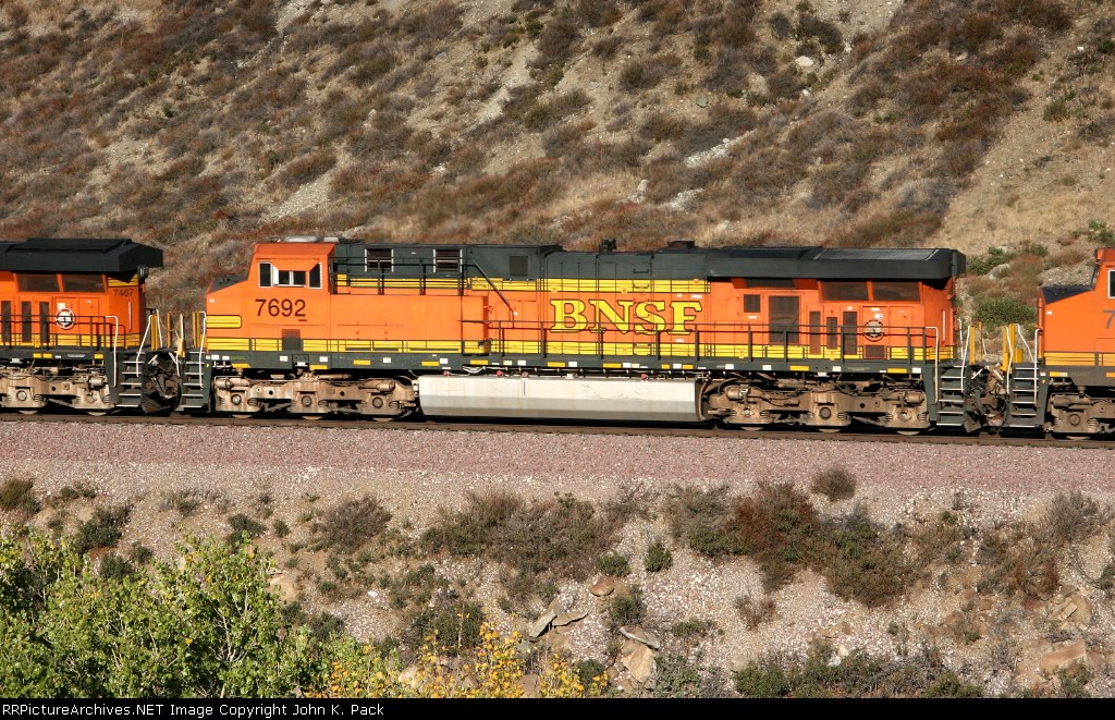 BNSF 7692